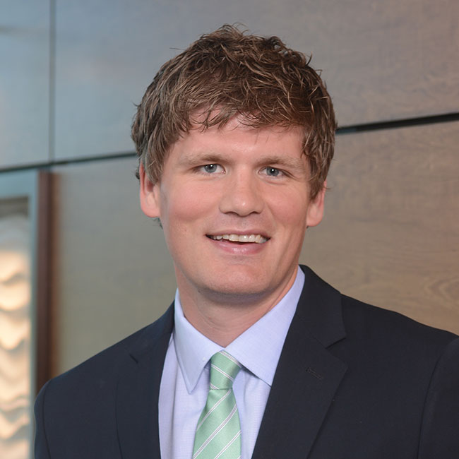 Dr. Travis Jones Team Bio | Northside Hospital Orthopedic Institute ...